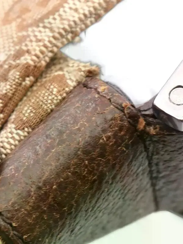 Gucci Gg Canvas Shoulder Bag - Neutrals