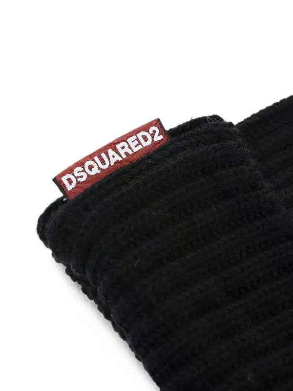 Dsquared2 Ribbed Wool Scarf And Beanie Set