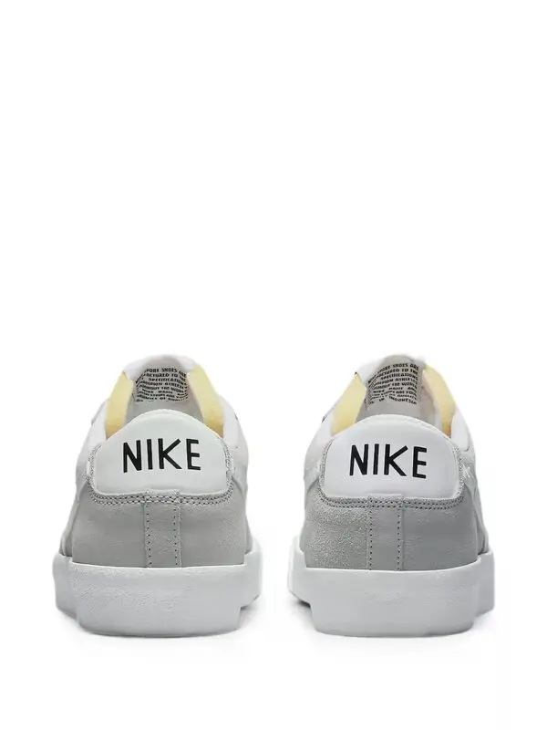 Nike Blazer Low Sneakers