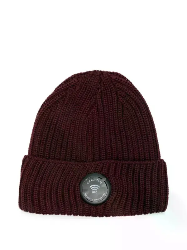 C.P. COMPANY Logo-patch Ribbed-knit Beanie Hat - Red