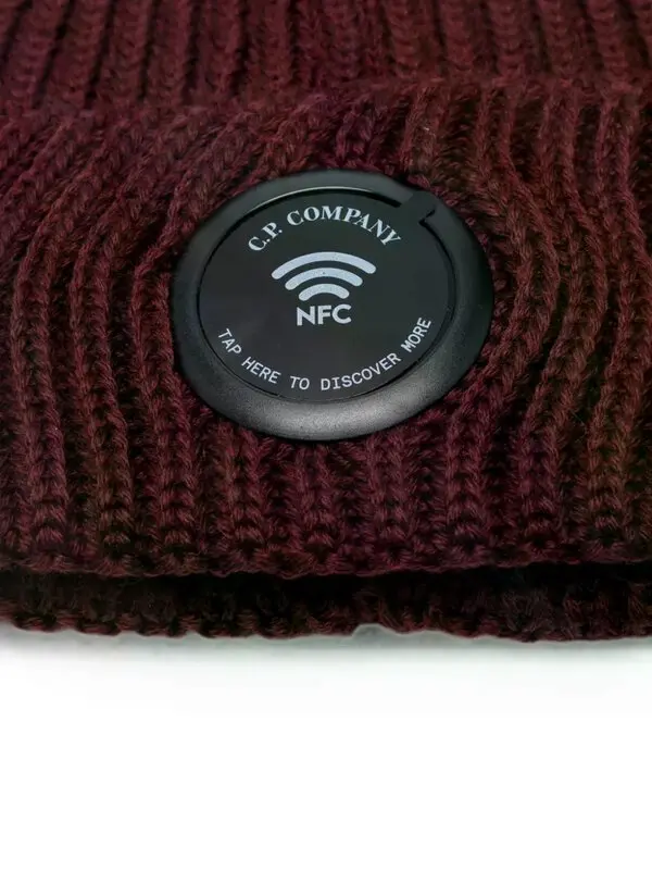 C.P. COMPANY Logo-patch Ribbed-knit Beanie Hat - Red