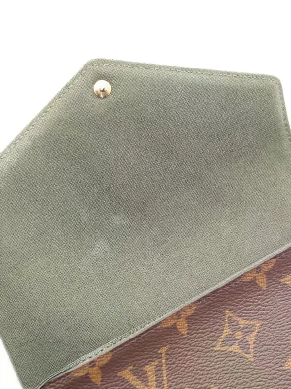 LOUIS VUITTON Monogram Canvas Felicie Strap & Go Bag Clutch - Brown
