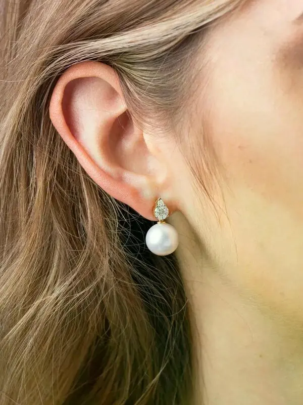 Yoko London 18kt Yellow South Sea Pearl And Diamond Earrings - Gold