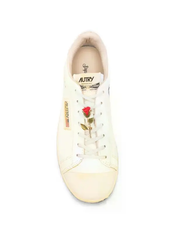 AUTRY Dallas Vintage Sneakers With Rose Embellishment