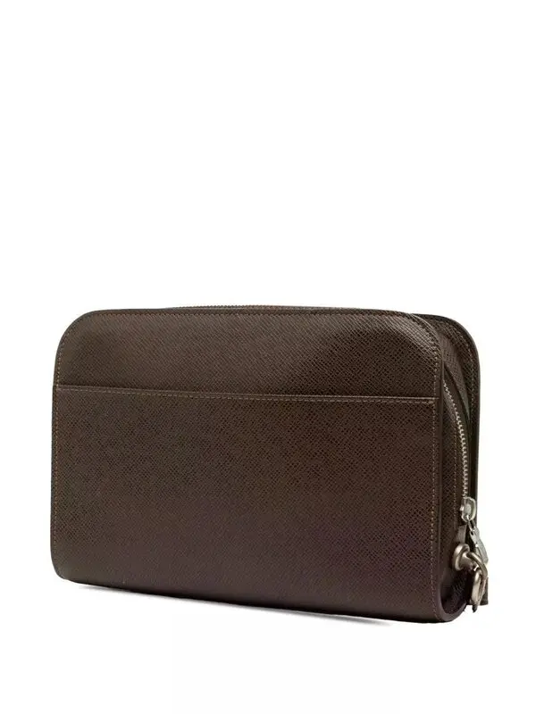 LOUIS VUITTON 2005 Taiga Leather Pochette Baikal Clutch Bag