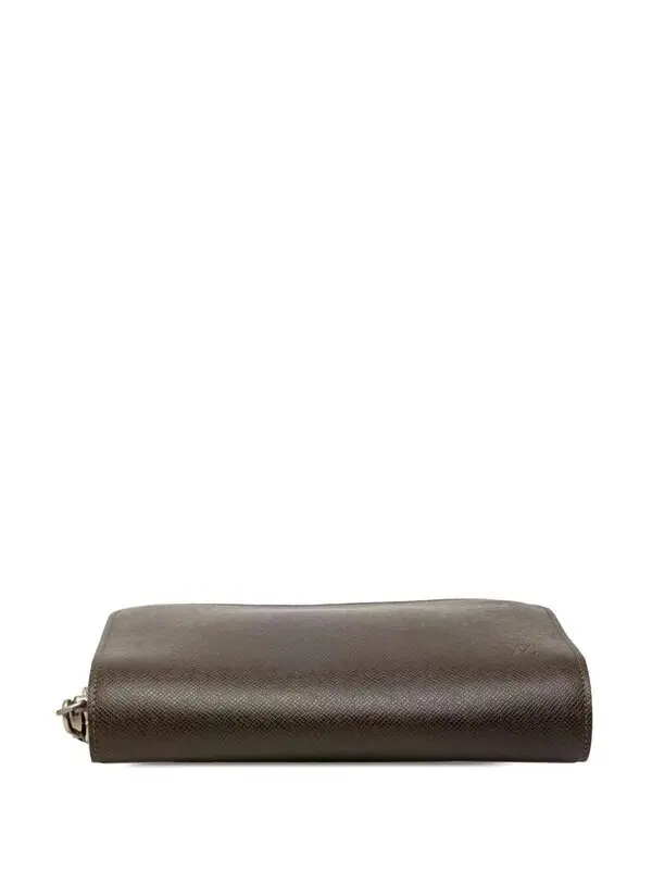 LOUIS VUITTON 2005 Taiga Leather Pochette Baikal Clutch Bag