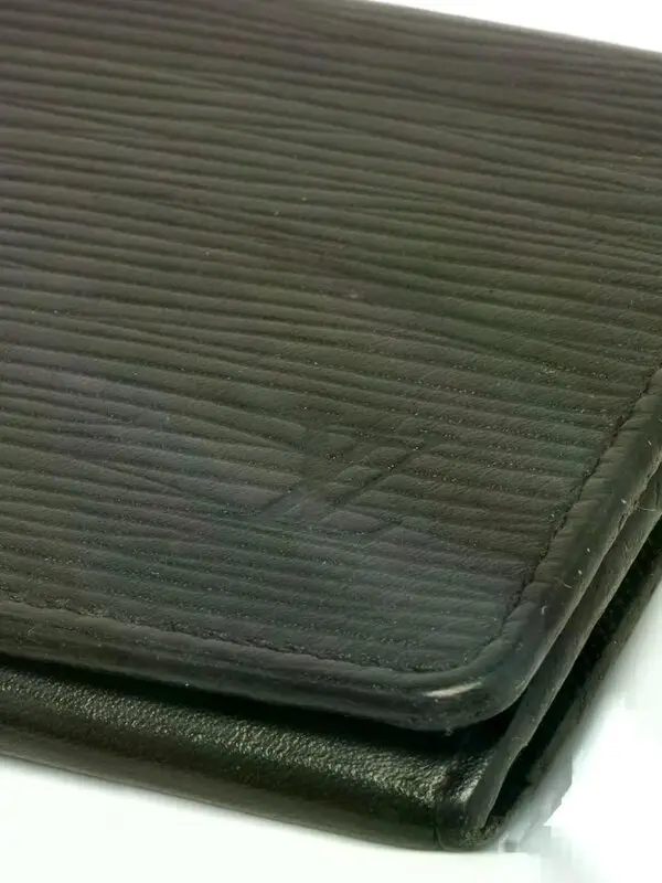 LOUIS VUITTON 2015 Epi Leather Card Holder