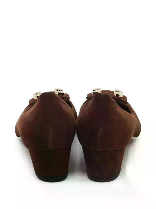 Gucci Suede Rivet Detail Round Toe Block Heel Pumps