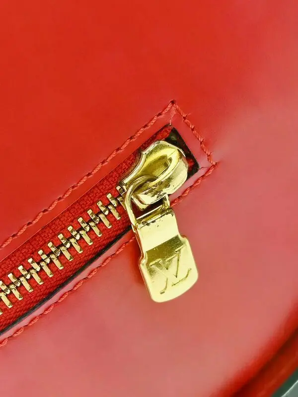 LOUIS VUITTON 1996 Soufflot Shoulder Bag - Red