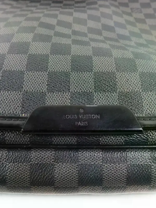 LOUIS VUITTON Daniel Mm Damier Graphite Shoulder Bag