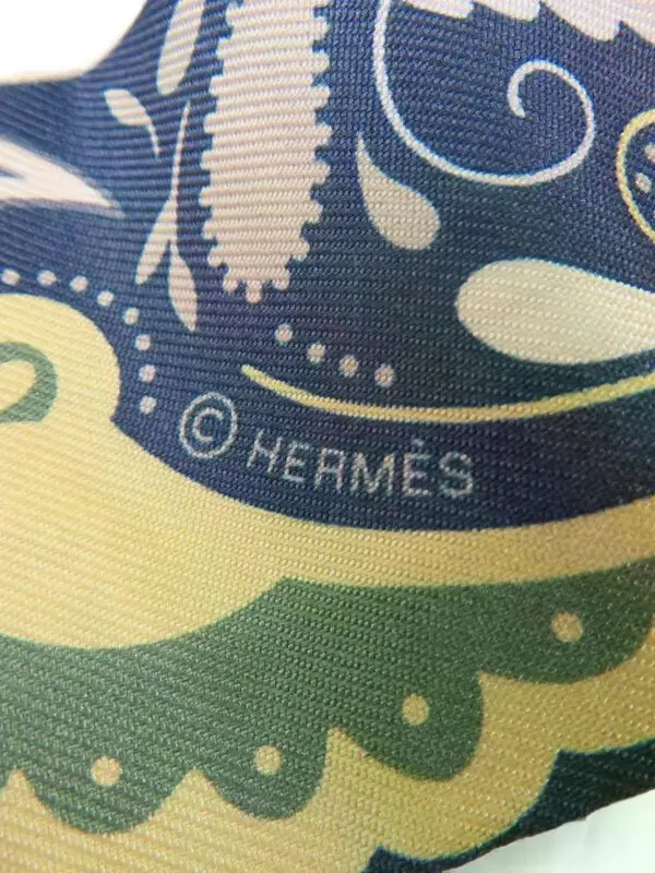 Hermès Twilly Guepards Bandana Scarf