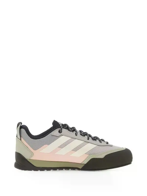 Adidas Skychaser Solo Sneakers