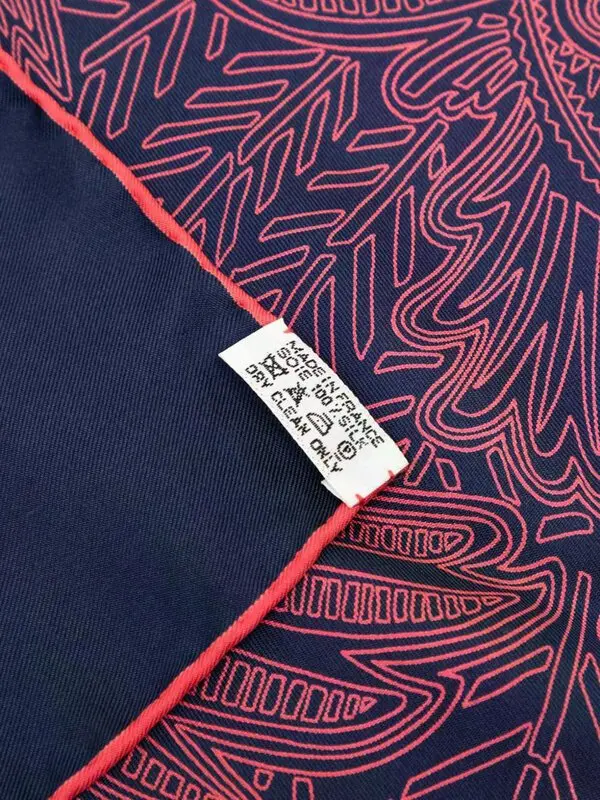Hermès 2000-2026 Legende Kuna Peuple De Panama Silk Scarf 90 Scarves - Blue