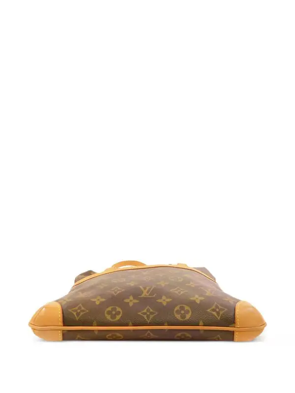 LOUIS VUITTON Monogram Coussin Gm Shoulder Bag - Brown