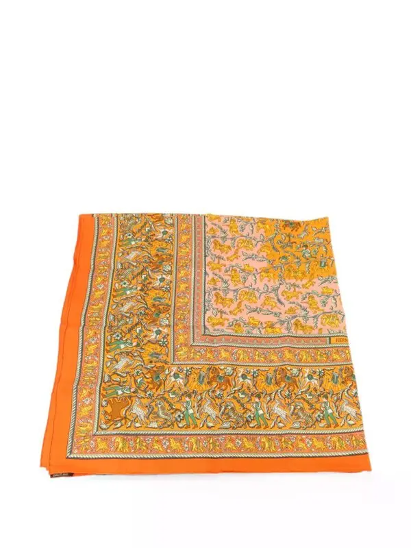 Hermès Chasse En Inde Printed Silk Scarf