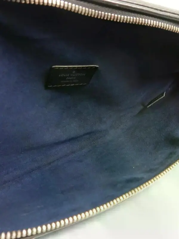 LOUIS VUITTON Epi Circle Belt Bag