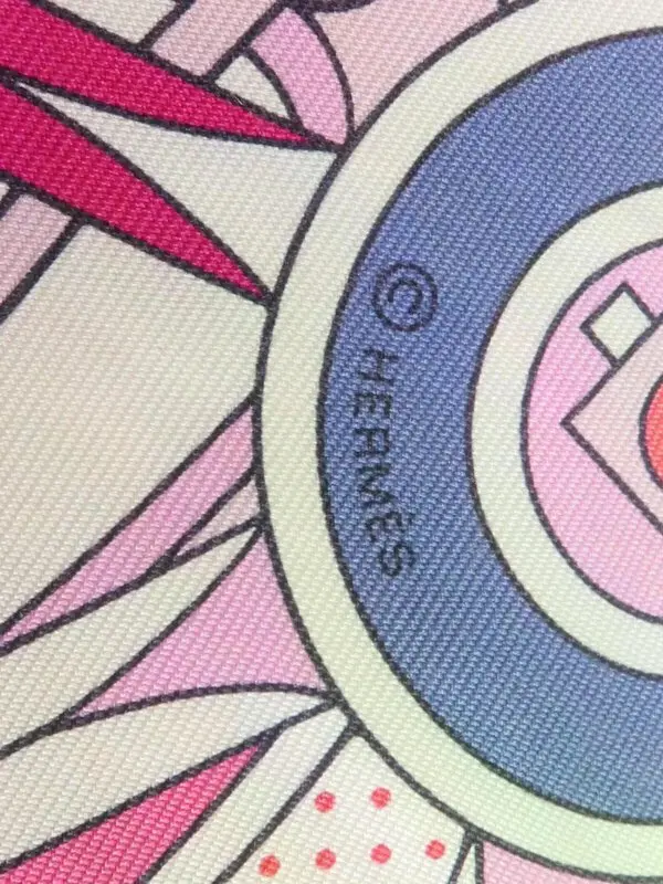 Hermès Silk Scarf - Pink
