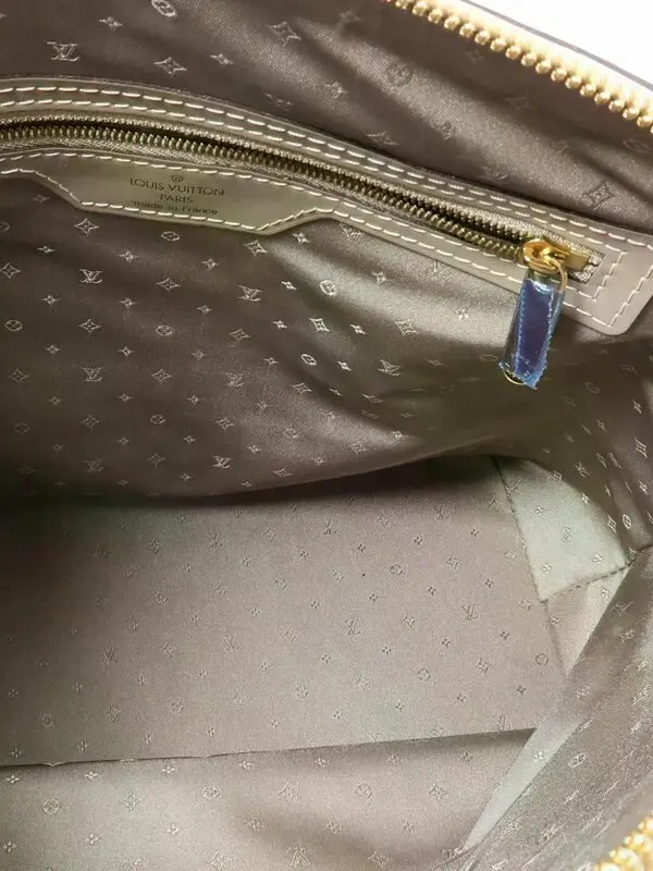 LOUIS VUITTON Suhali Lockit Pm Tote Bag
