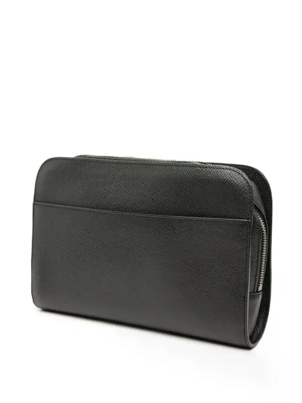 LOUIS VUITTON Taiga Leather Pochette Baikal Clutch Bag - Black