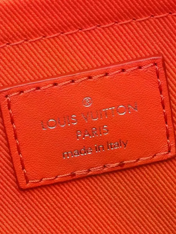 LOUIS VUITTON Epi Xl Soft Polochon Mm Satchel