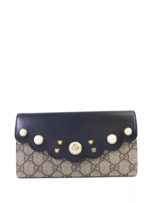 Gucci Gg Supreme Scalloped Wallet - Neutrals
