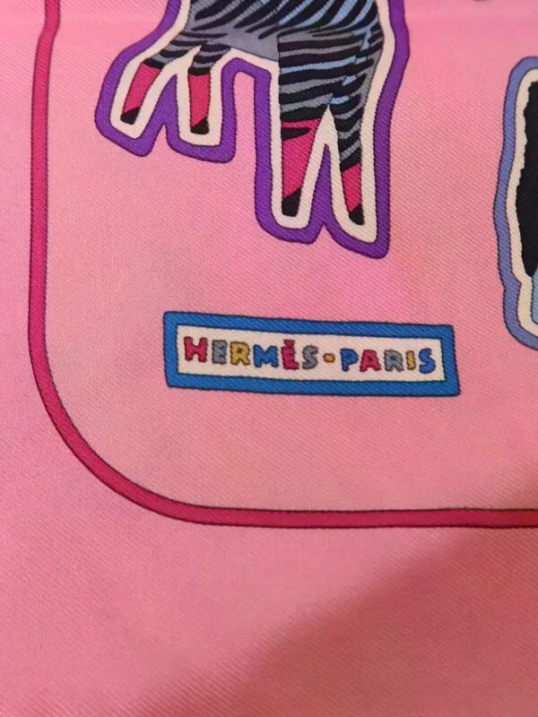 Hermès Animal-print Scarf - Pink