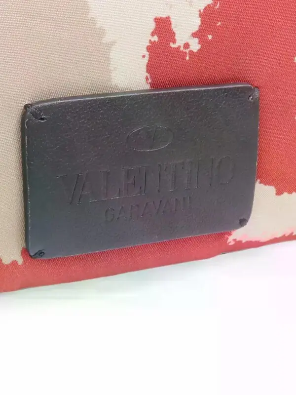 Valentino Garavani Rockstud Camouflage Clutch Bag - Pink