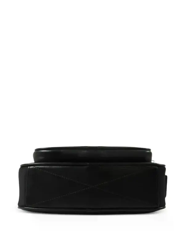 Burberry Logo Detail Zip-fastening Crossbody Bag