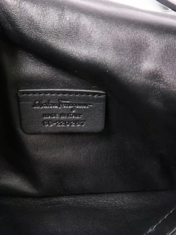 FERRAGAMO Vara Bow Detail Shoulder Bag
