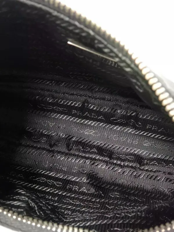 Prada Re-edition 2005 Shoulder Bag - Black