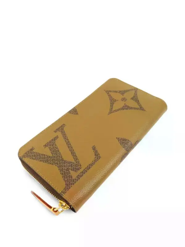 LOUIS VUITTON Monogram-pattern Wallet