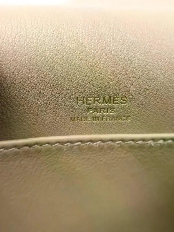 Hermès Geta Shoulder Bag - Neutrals