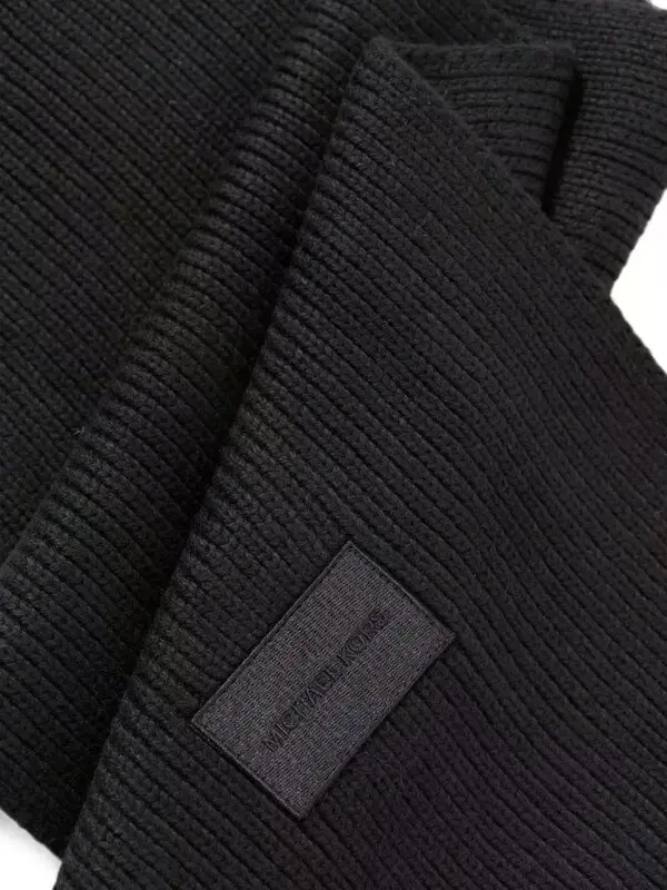 Michael Kors Logo-patch Ribbed-knit Scarf