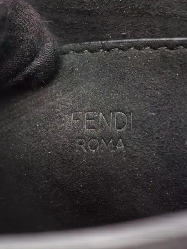 Fendi Medium Leather C'mon Bag - Black