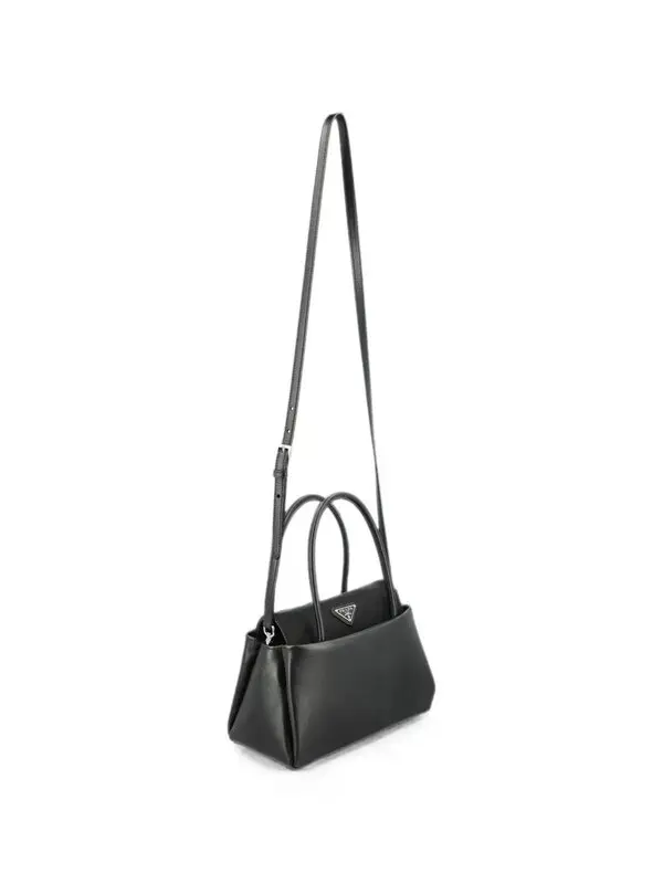 Prada Logo-plaque Leather Shoulder Bag - Black
