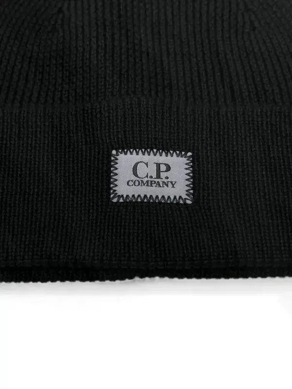 C.P. COMPANY Logo Patch Ribbed Knit Beanie - Black