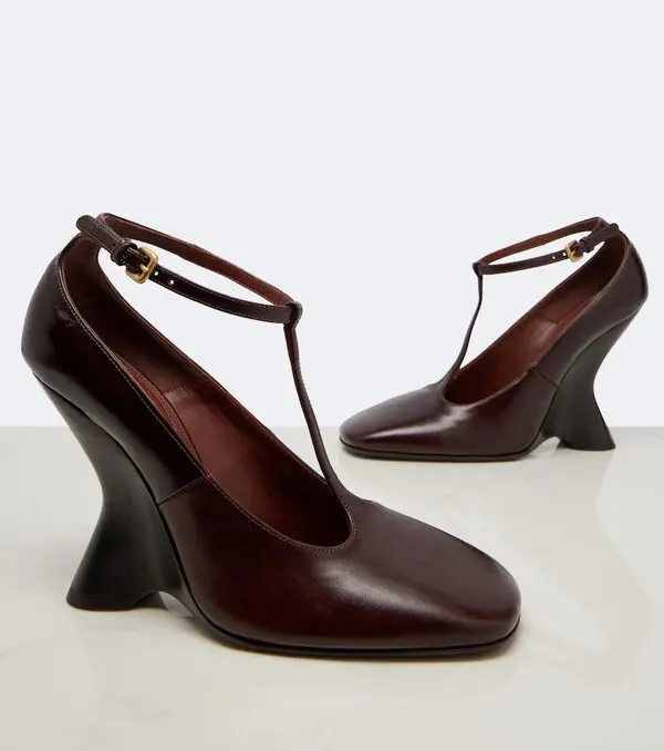 Dries Van Noten Leather Wedges With Buckle Fastening - Brown