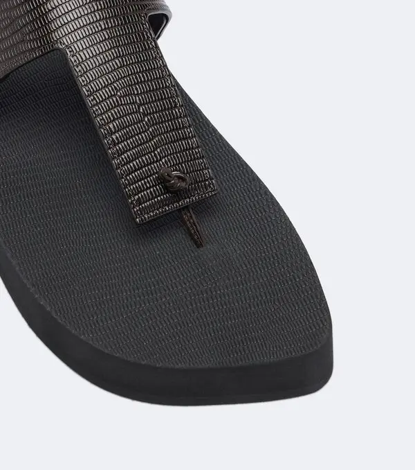 CHRISTEN Edge Leather Thong Sandals