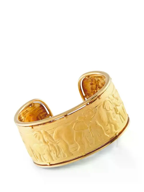 CARRERA Y CARRERA 18k Yellow Engraved Cuff Bracelet - Gold
