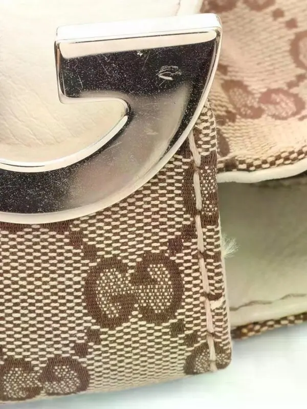 Gucci Gg Canvas Shoulder Bag - Neutrals