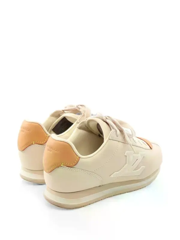 LOUIS VUITTON Logo-patch Sneakers