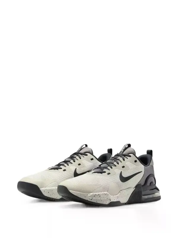 Nike Max Alpha Trainer 5 Sneakers - Neutrals
