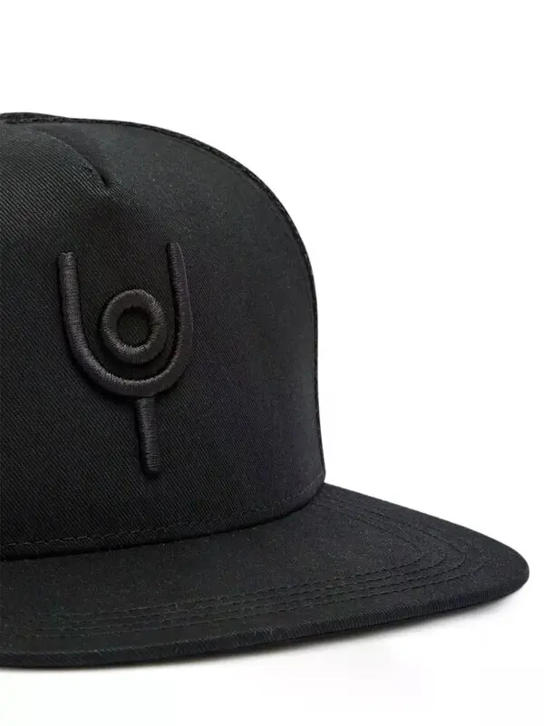 NOW YOU LIVE Trucker Cap With Embroidered Logo - Black
