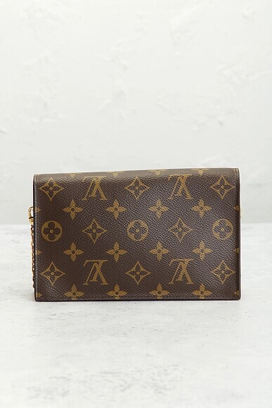 LOUIS VUITTON Monogram Flore Wallet On Chain