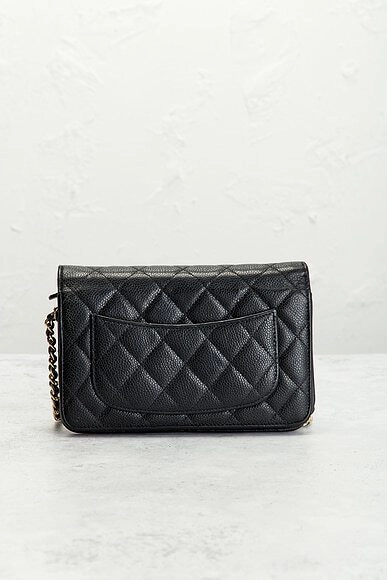 Chanel Caviar Classic Wallet On Chain