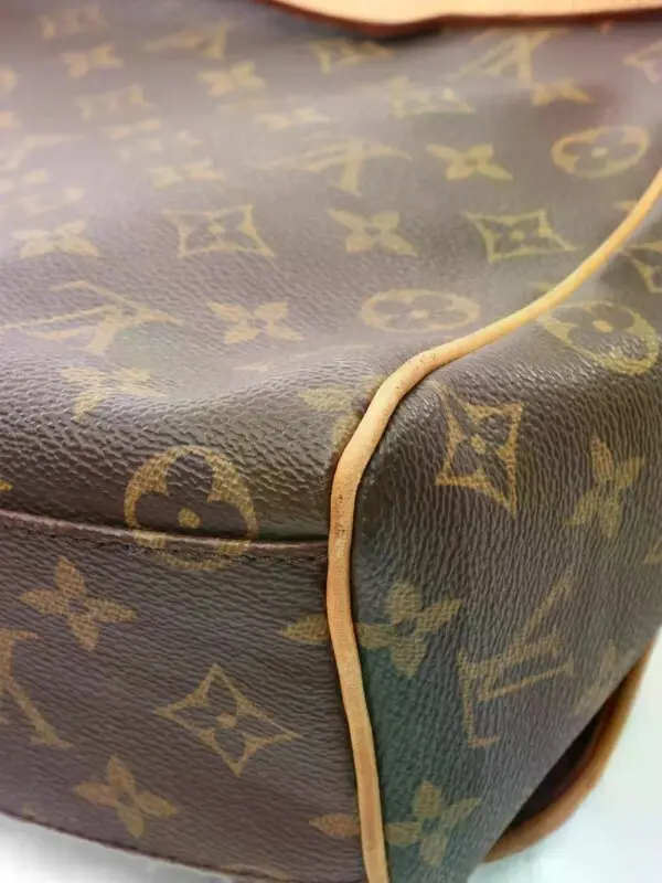 LOUIS VUITTON Monogram Shoulder Bag