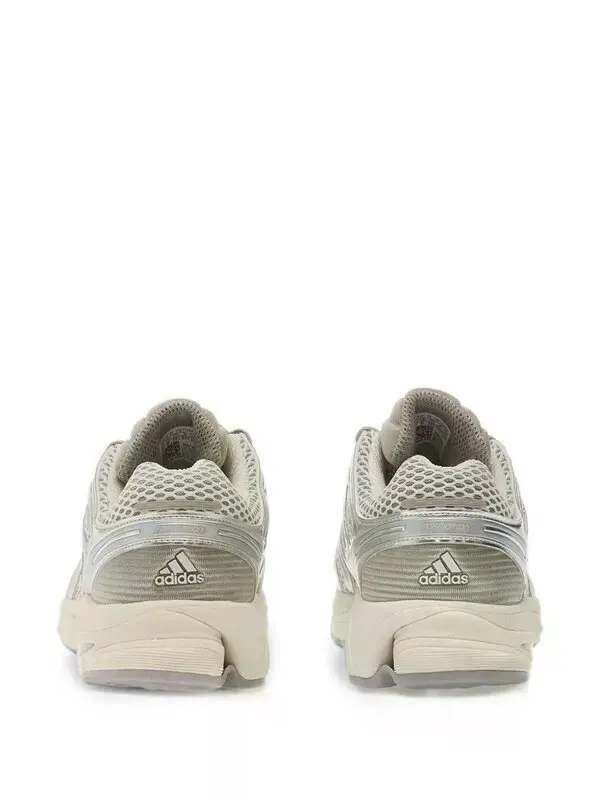 Adidas Adistar Control Sneakers