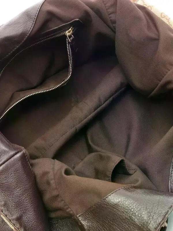 Gucci Gg Canvas Shoulder Bag