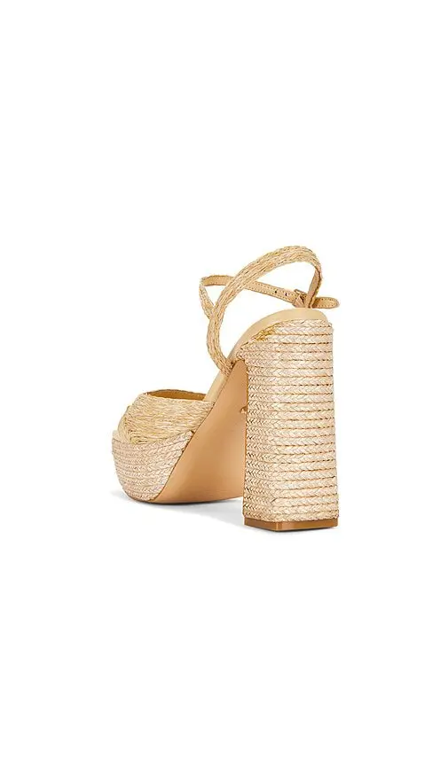 Raye Kiara Platform