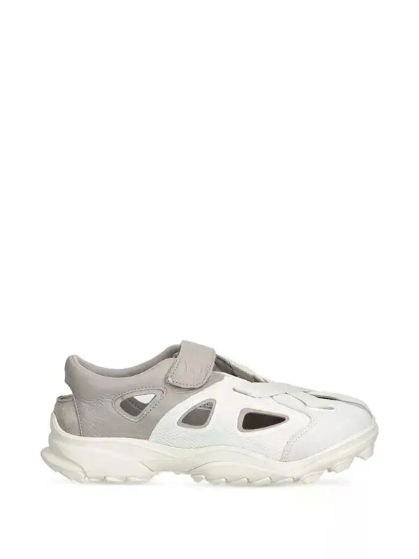 Y3 Gsg9 Touch-strap Cut-out Slip-ons - Neutrals